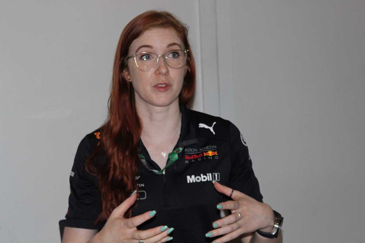 "Formula 1’de Dev Olmak İçin Teknoloji Desteği Çok Önemli" - Enterprise ...